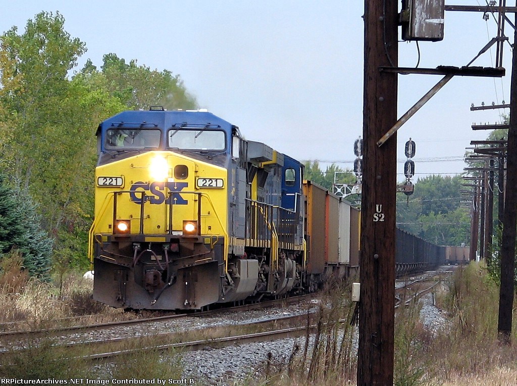 CSX 221 N82429...........CSXT 221 & 410......................130 cars
